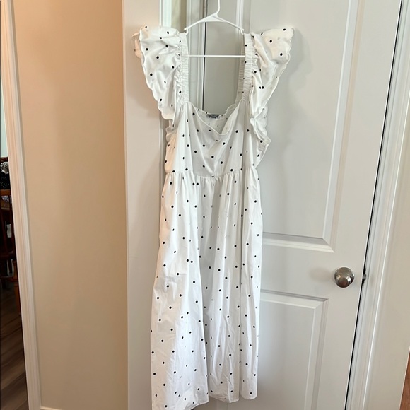 ARULA | Dresses | Arula White Dress With Black Dots | Poshmark